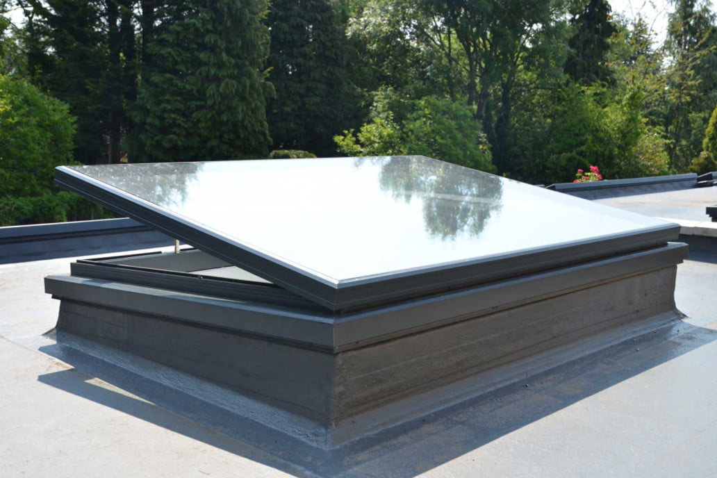 Aspekt Open – Electrically Openable Flat and Pitched Rooflights